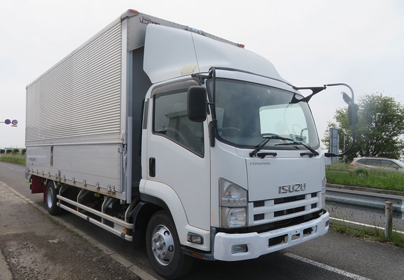Used Isuzu Forward Trucks 2008 model in White | Used Cars Stock 65501 ...