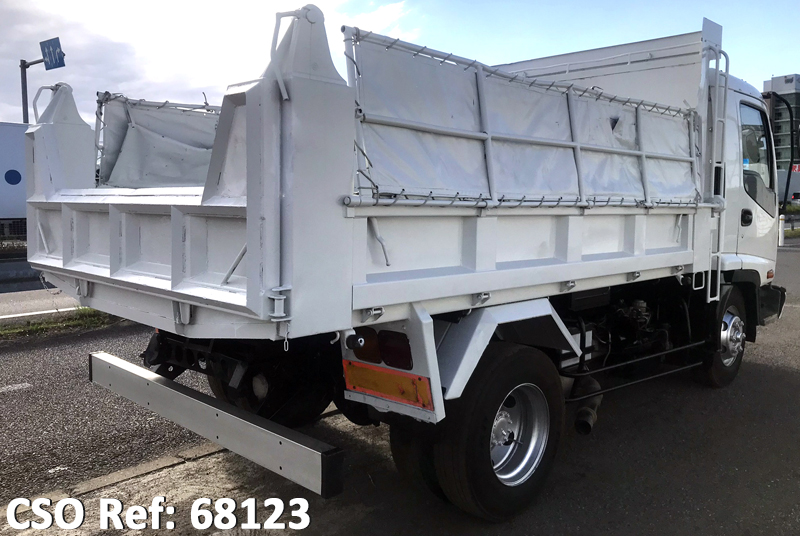 Used Isuzu Forward Trucks 2005 model in White | Used Cars Stock 68123 ...