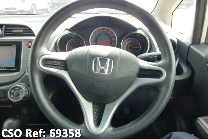 Used Honda Fit Hatchbacks 2012 model in White | Used Cars Stock 69358 ...